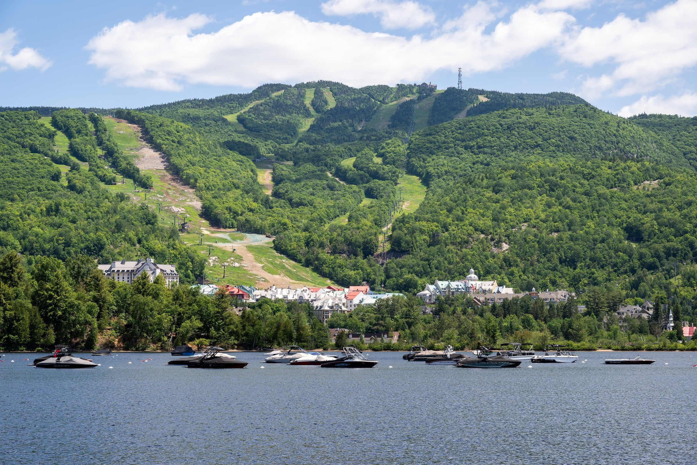 De l’été jusqu’aux couleurs d’automne, vibrez au fil des événements qui ...