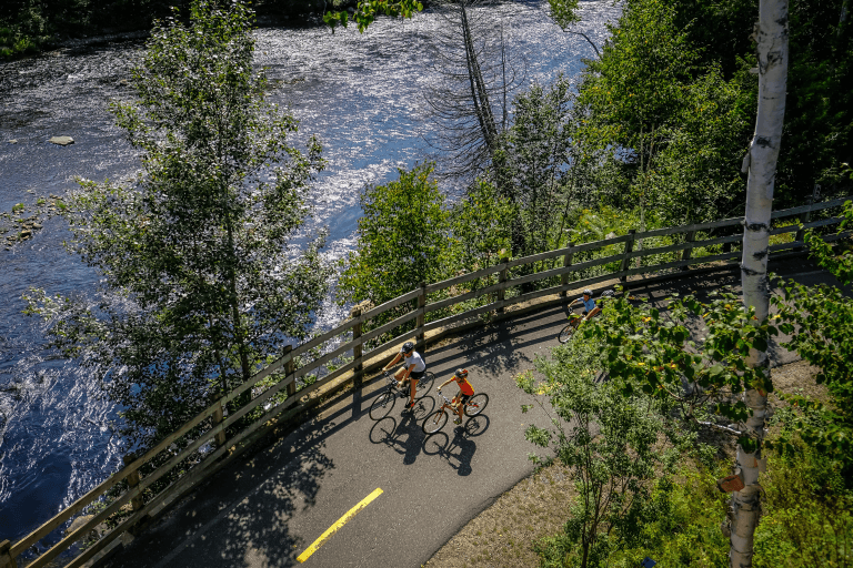A Trail for Every Season: A Spring Escape on La Villageoise-de-Mont ...